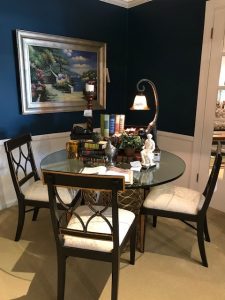 E-Showroom - Russell's Furniture