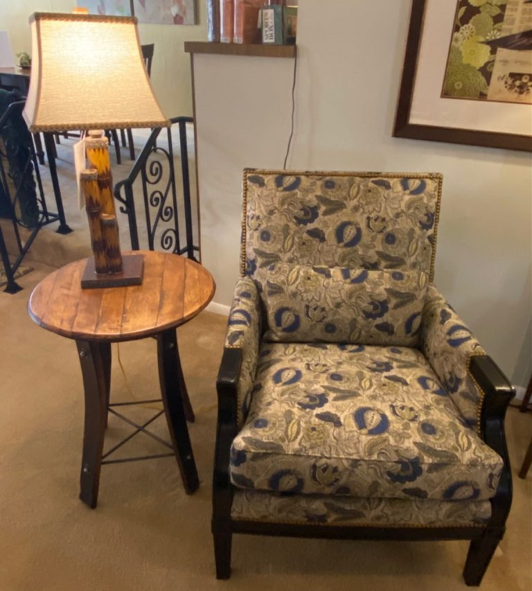 E-Showroom - Russell's Furniture