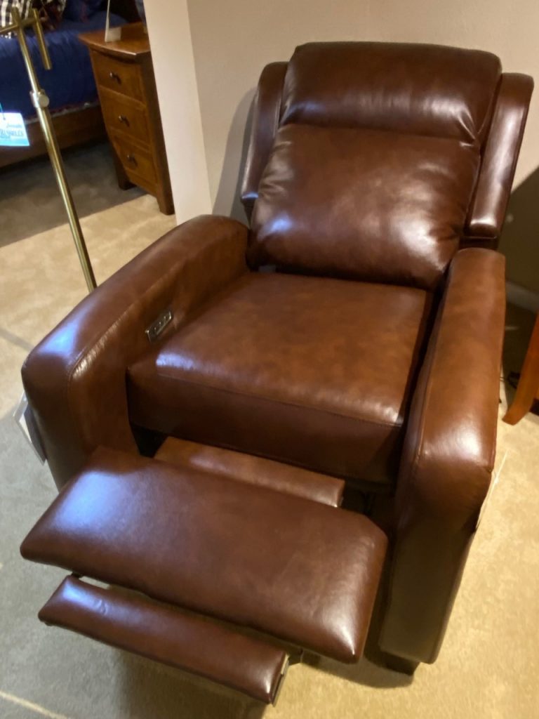 E-Showroom - Russell's Furniture