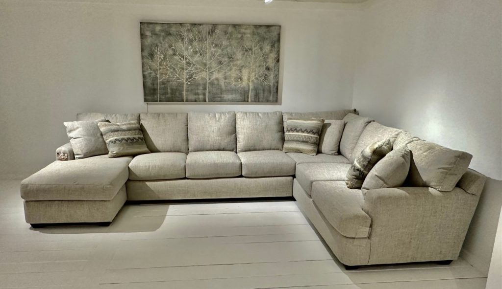 E-Showroom - Russell's Furniture