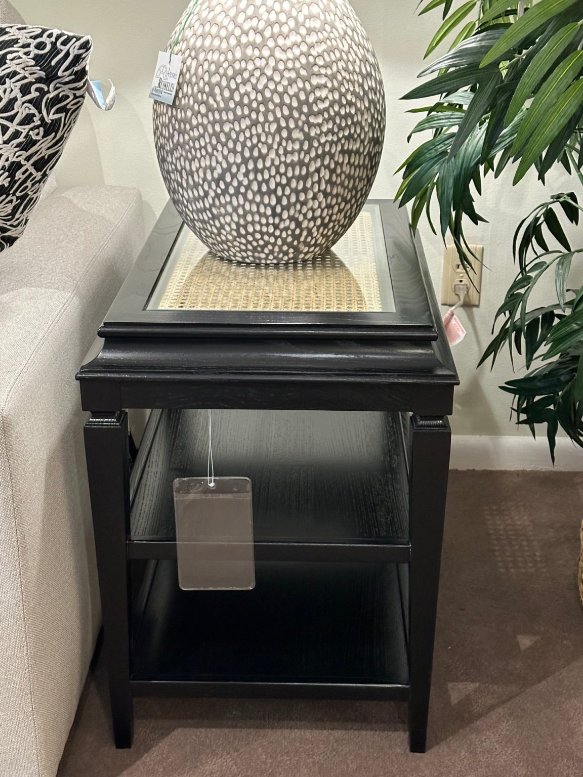 E-Showroom - Russell's Furniture