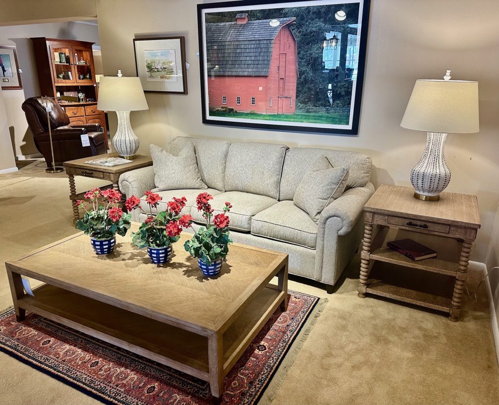 E-Showroom - Russell's Furniture