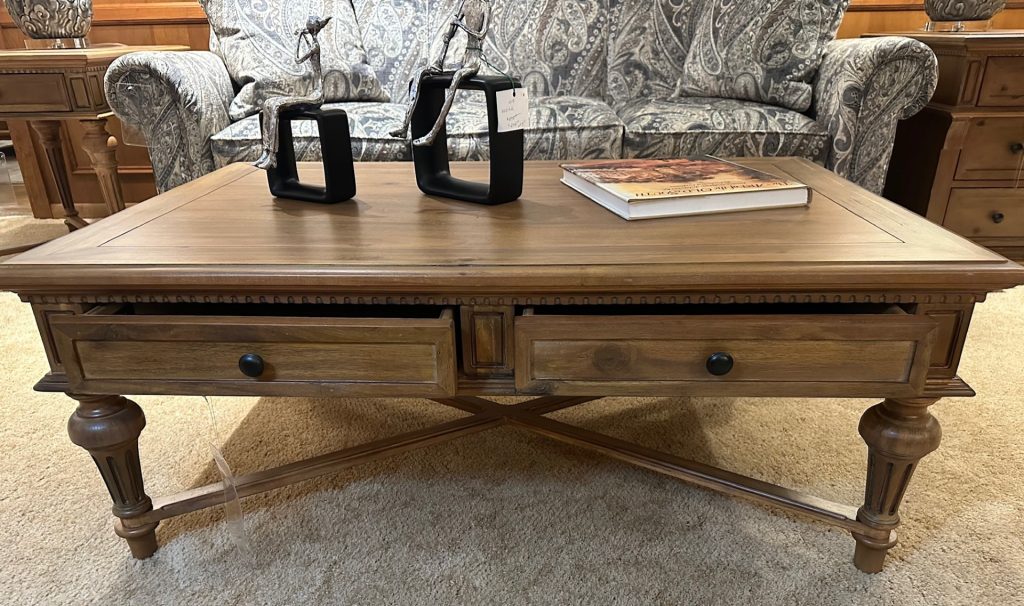 E-Showroom - Russell's Furniture