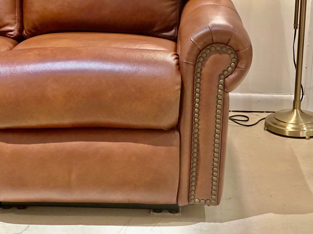 E-Showroom - Russell's Furniture