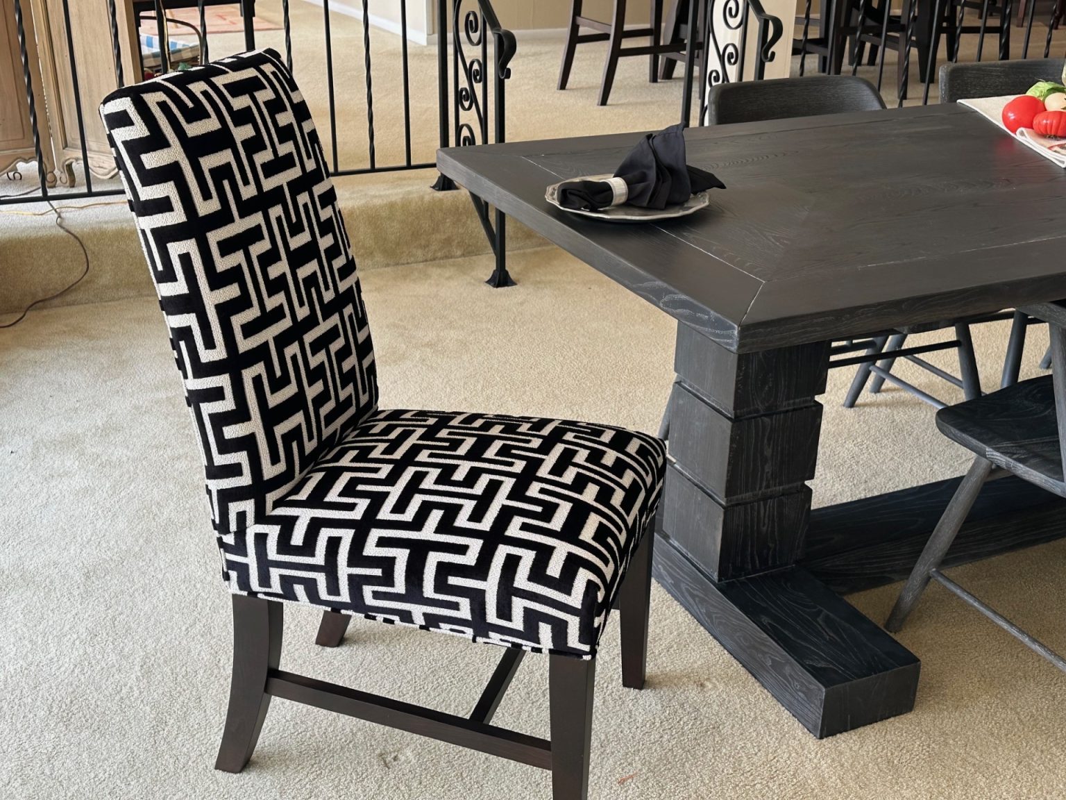 E-Showroom - Russell's Furniture