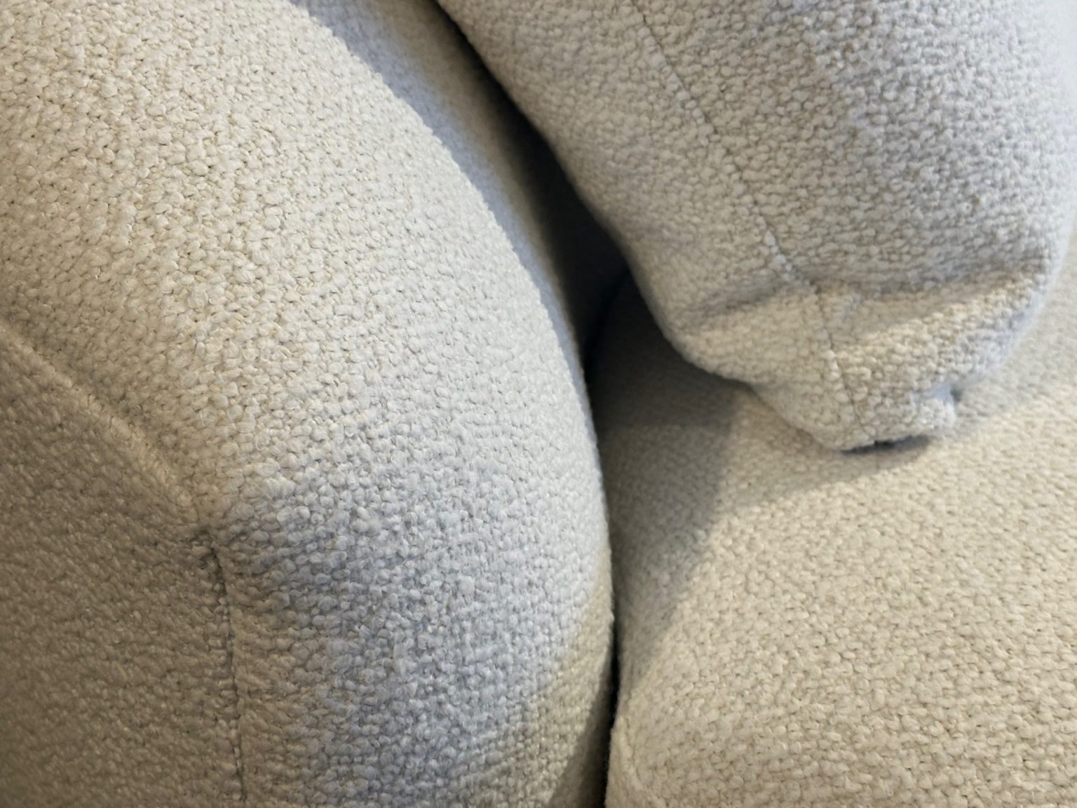 E-Showroom - Russell's Furniture